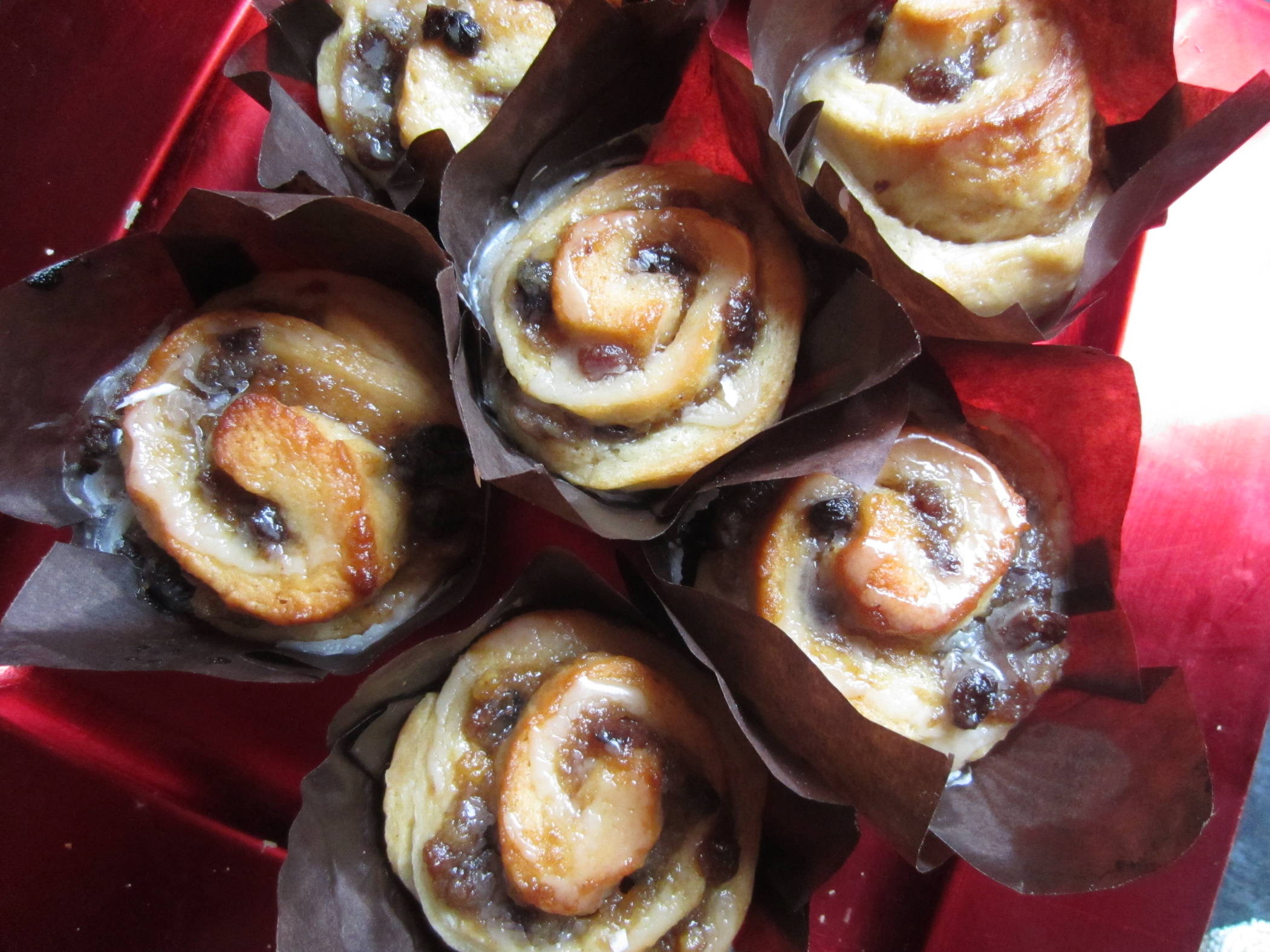 Mincemeat Chelsea Buns - Natural Cookery School